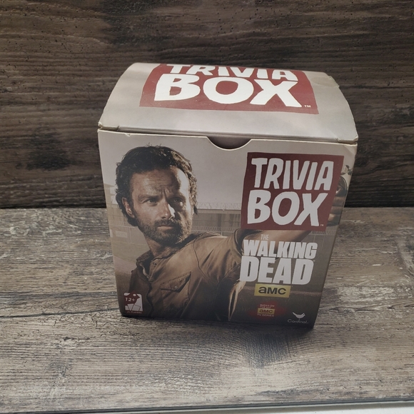 Games | The Walking Dead Trivia Box Nib Cardinal Game Complete In Box ...
